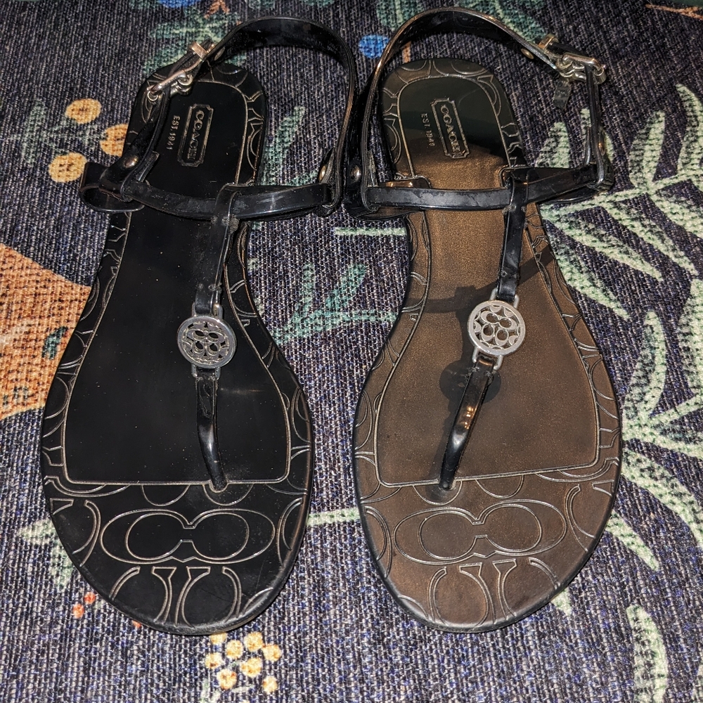 Coach "Pansy" Black Jelly Sandals With Silver Detail - Gem